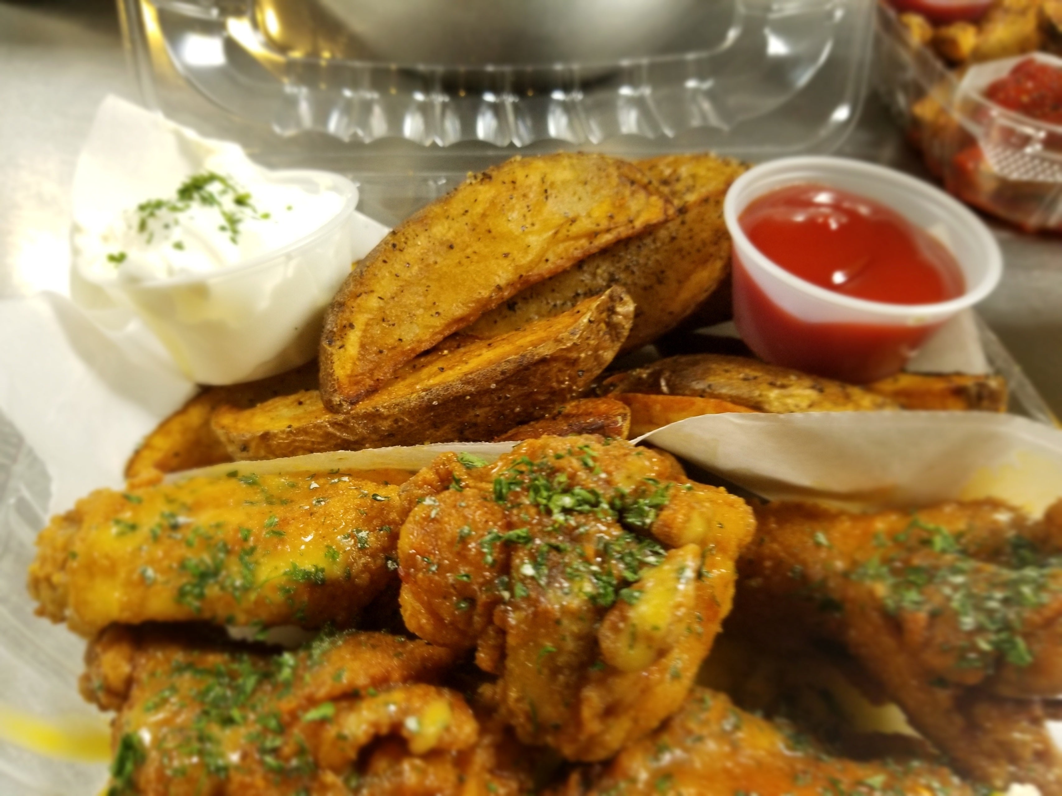 Garlick wings ***THC Garlic Sauce Poured Over Wings*** | Trap House Chicken